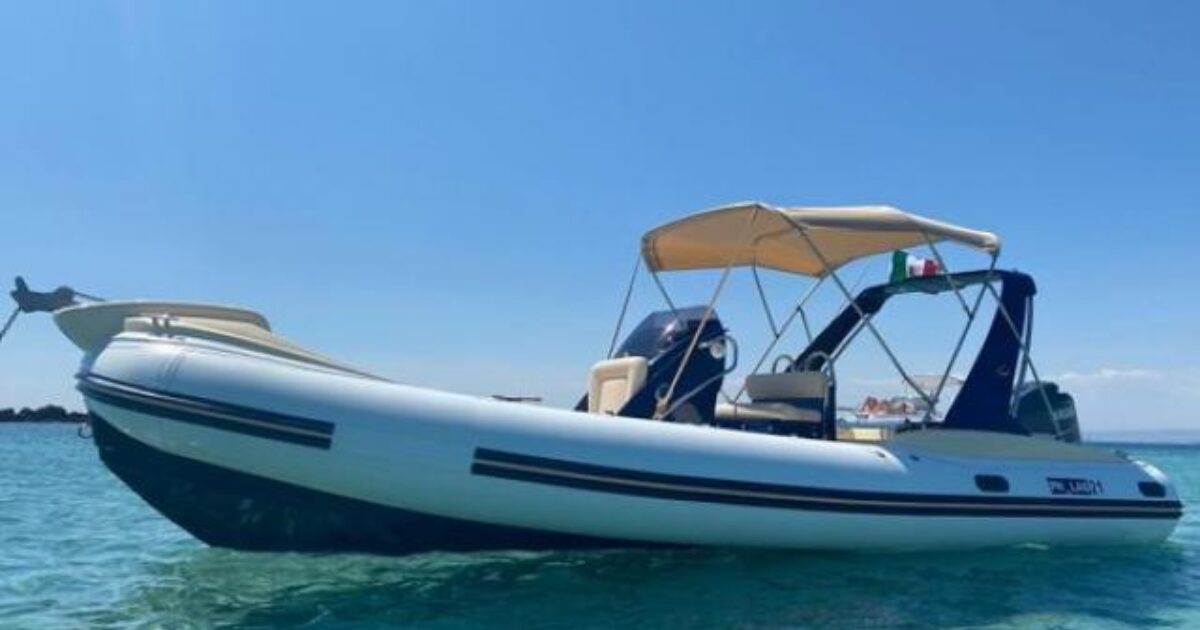 Escursione a Gallipoli con gommone - PuntaProsciutto.com